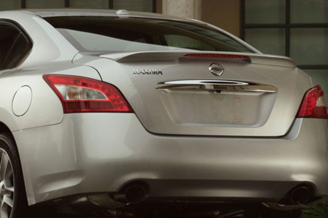 2015 Nissan Maxima Spoiler Painted – ReveMoto